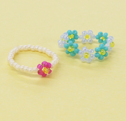 丸小ビーズで作る「ビーズリング」の作り方｜指輪・リング｜アクセサリー｜ アトリエ | ハンドメイドレシピ（作り方）と手作り情報サイト